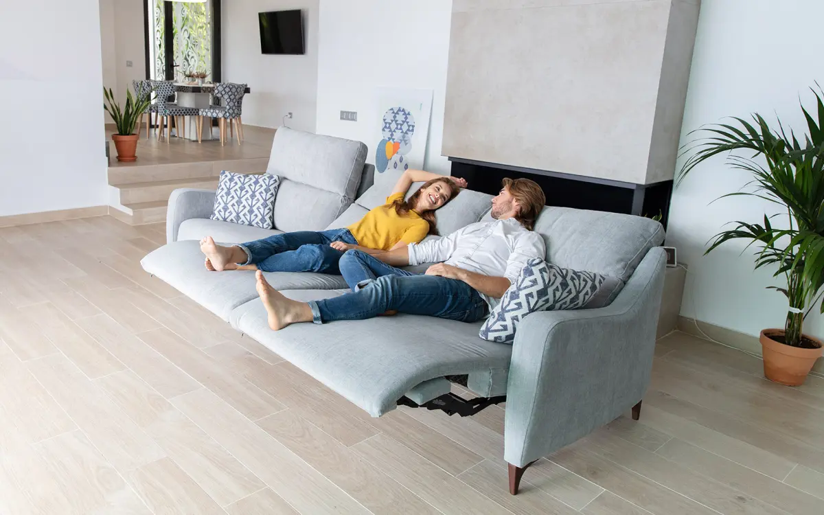 Axel | Reclining modular sofa | Fama Sofas